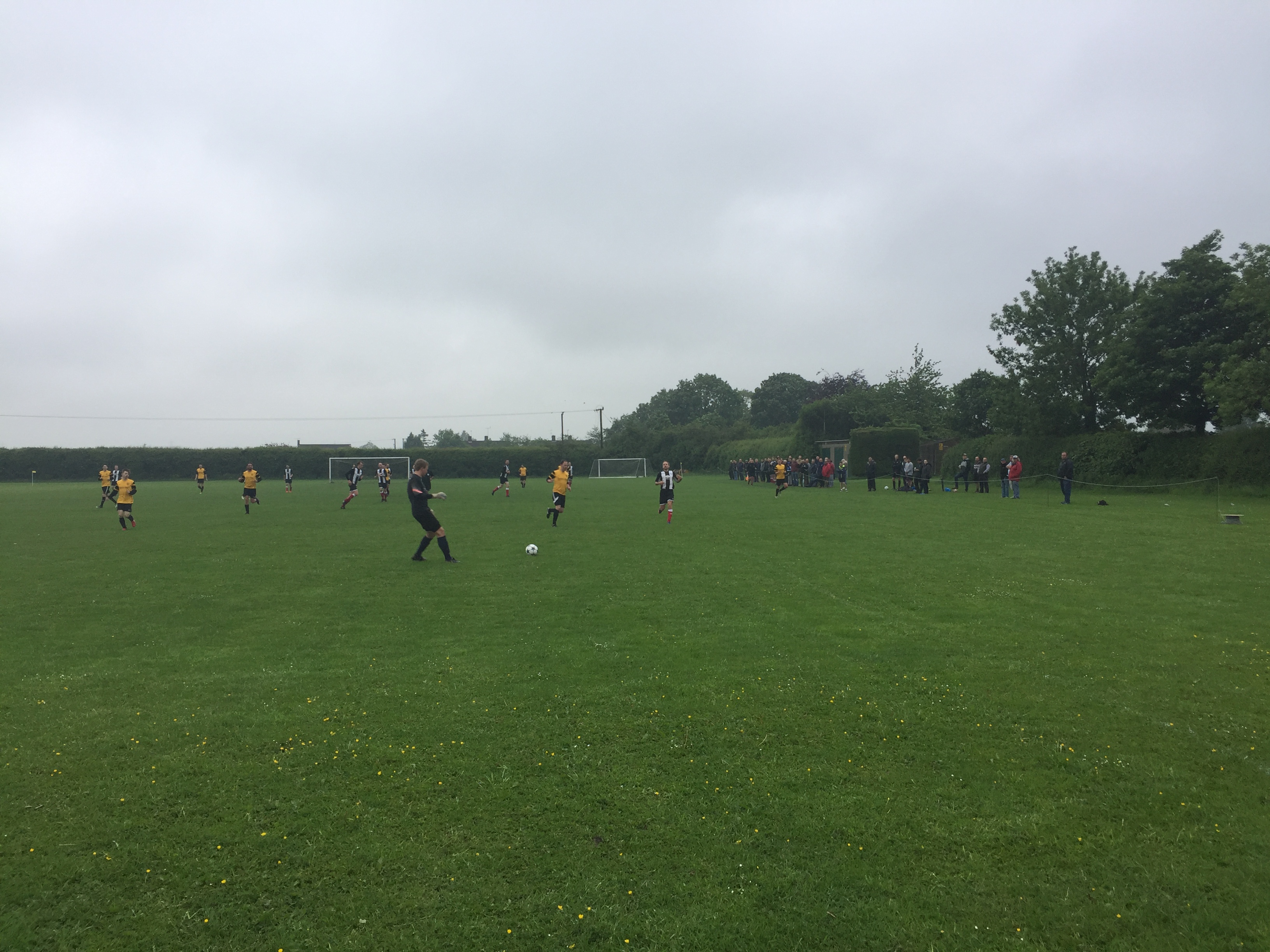 Stewkley v Potterspury | Hopping across The Pond