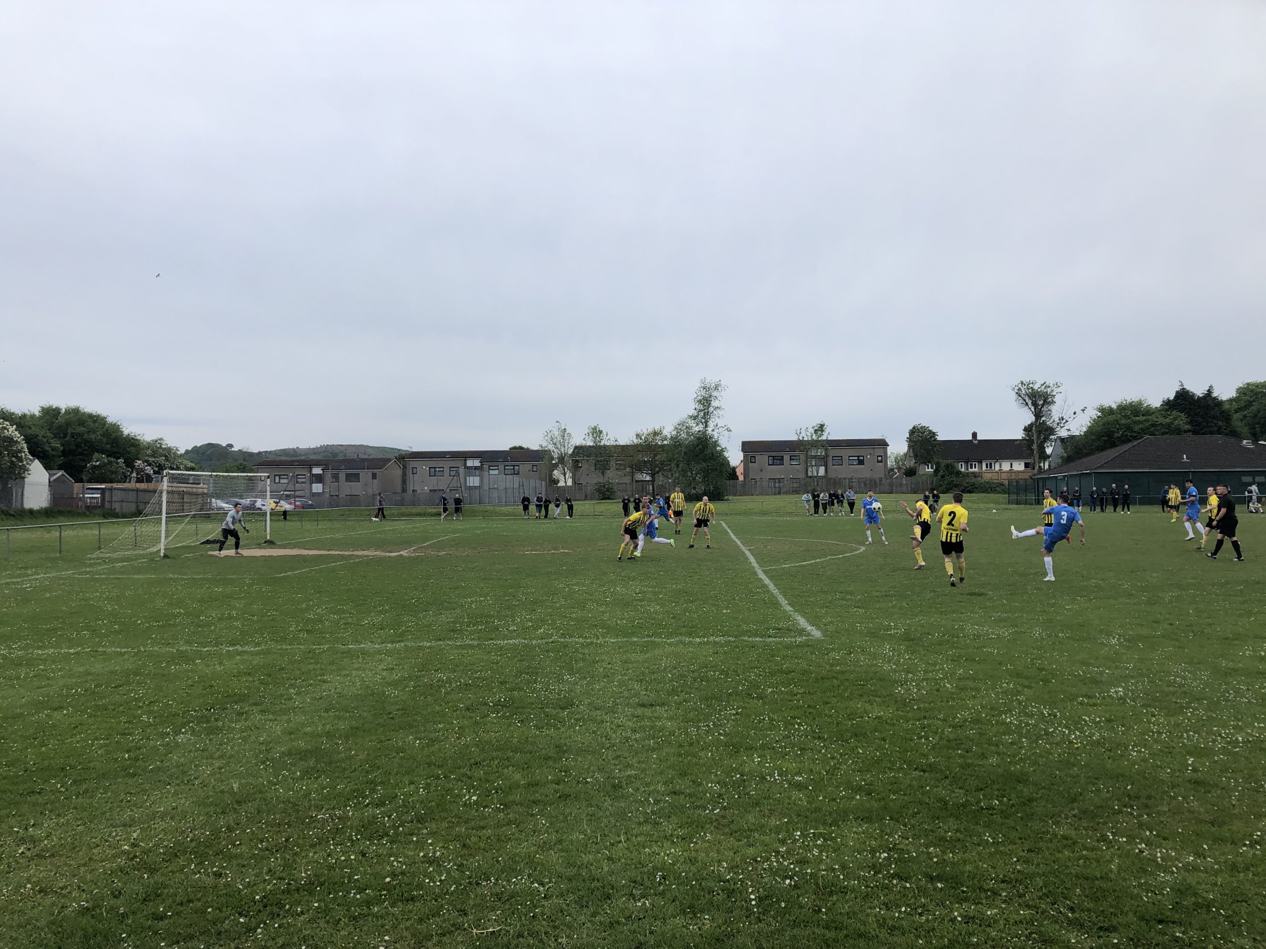 Cwrt Rawlin v Cilfynydd | Hopping across The Pond