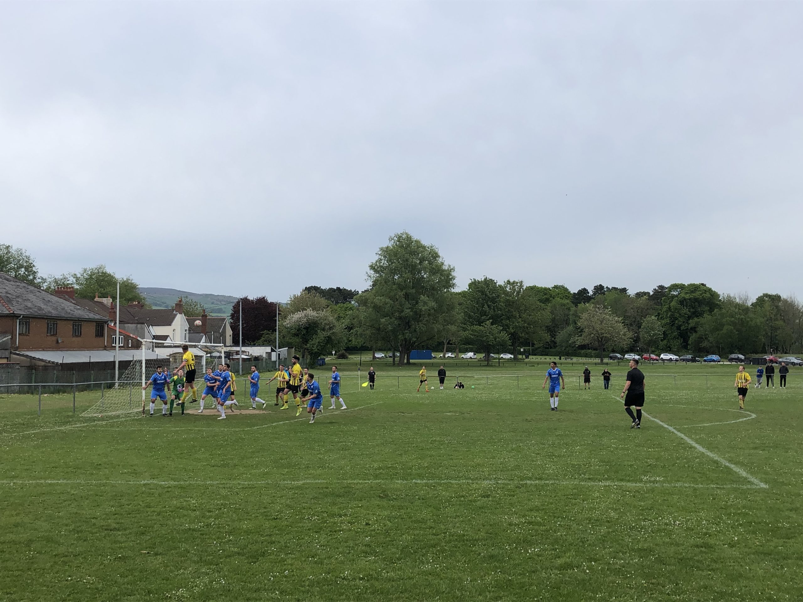 Cwrt Rawlin v Cilfynydd | Hopping across The Pond