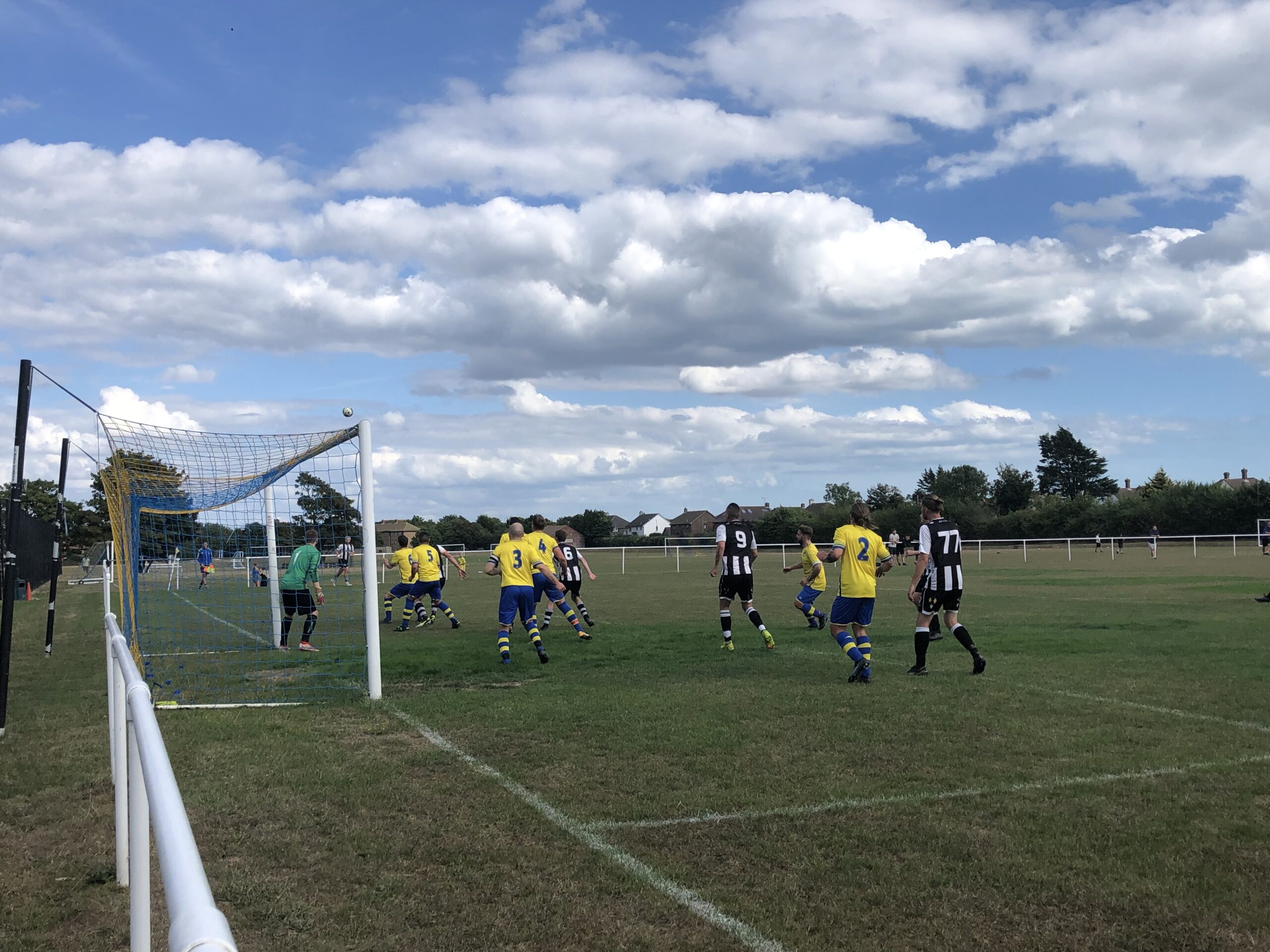 Meon Milton v Hedge End Town | Hopping across The Pond