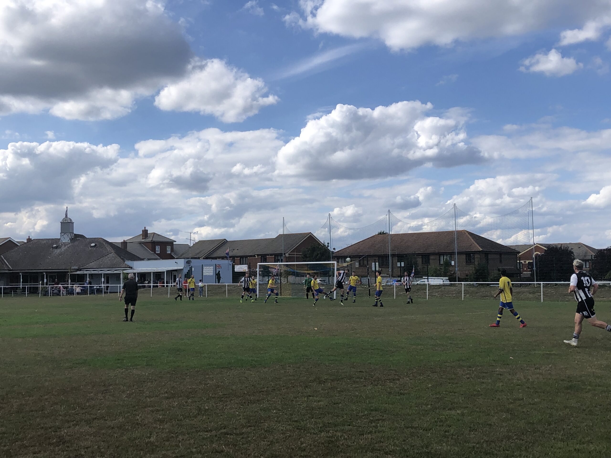 Meon Milton v Hedge End Town | Hopping across The Pond