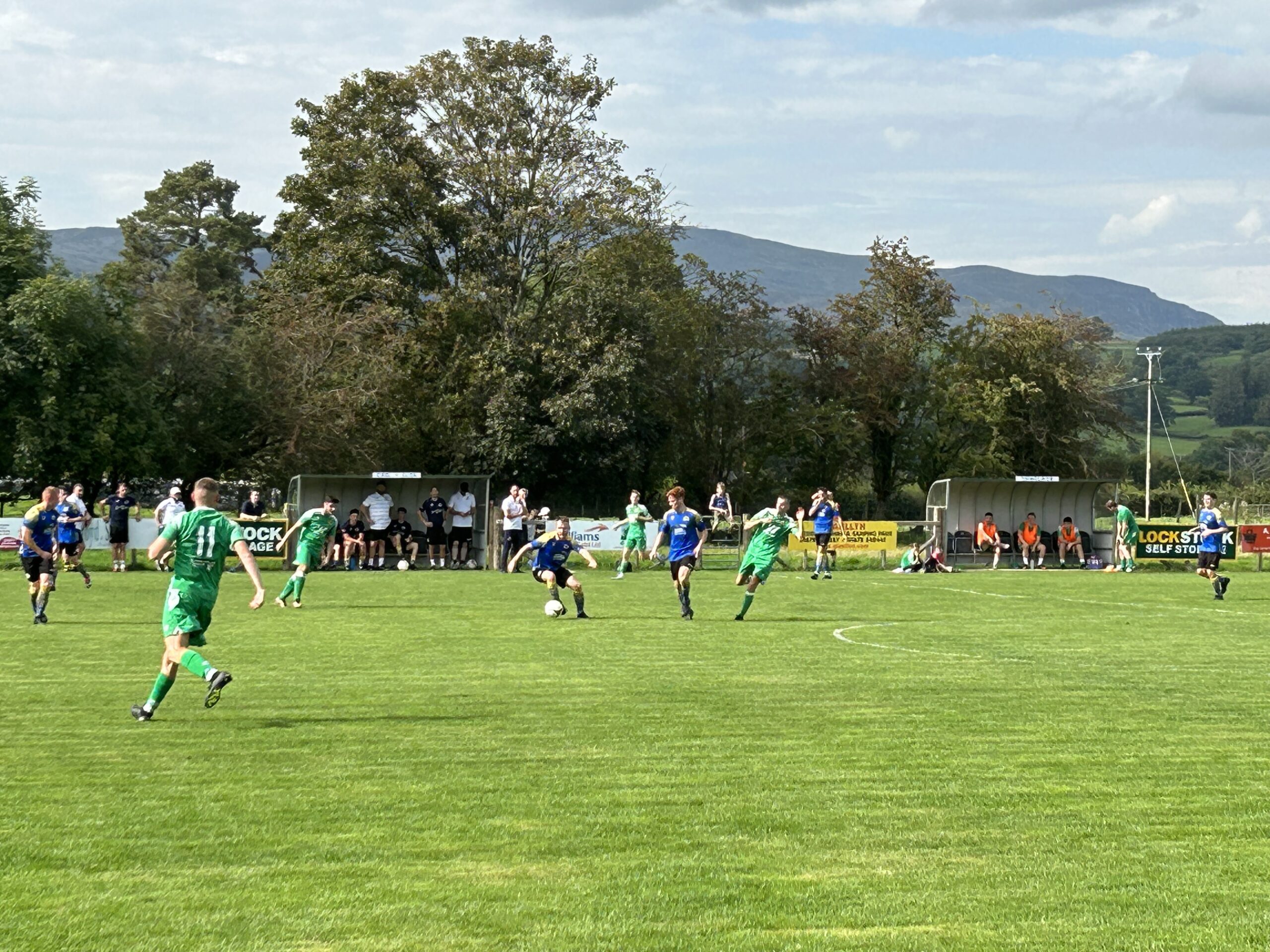 Llanuwchllyn v Llansantffraid Village | Hopping across The Pond